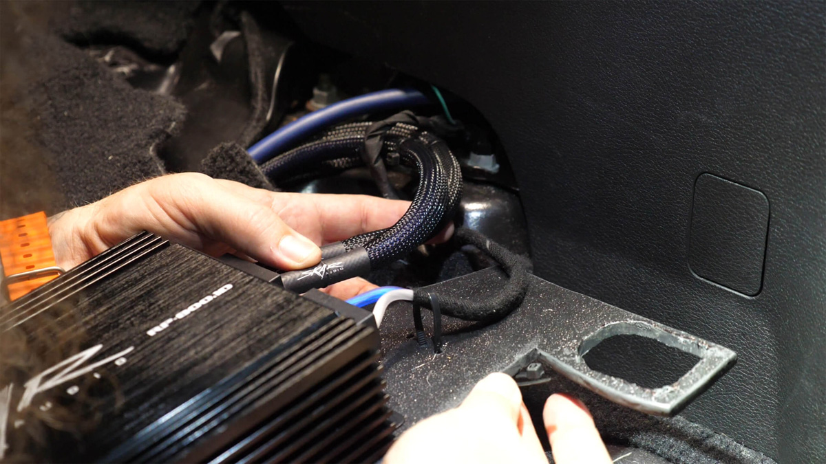 Full Skar Audio build in a 2021 392 Wrangler - Photo Intensive! | Jeep ...