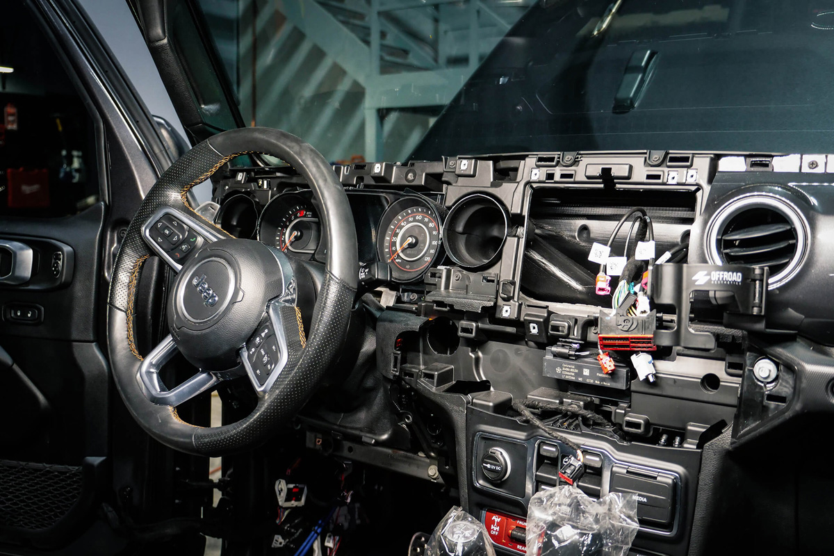 Full Skar Audio build in a 2021 392 Wrangler - Photo Intensive! | Jeep ...